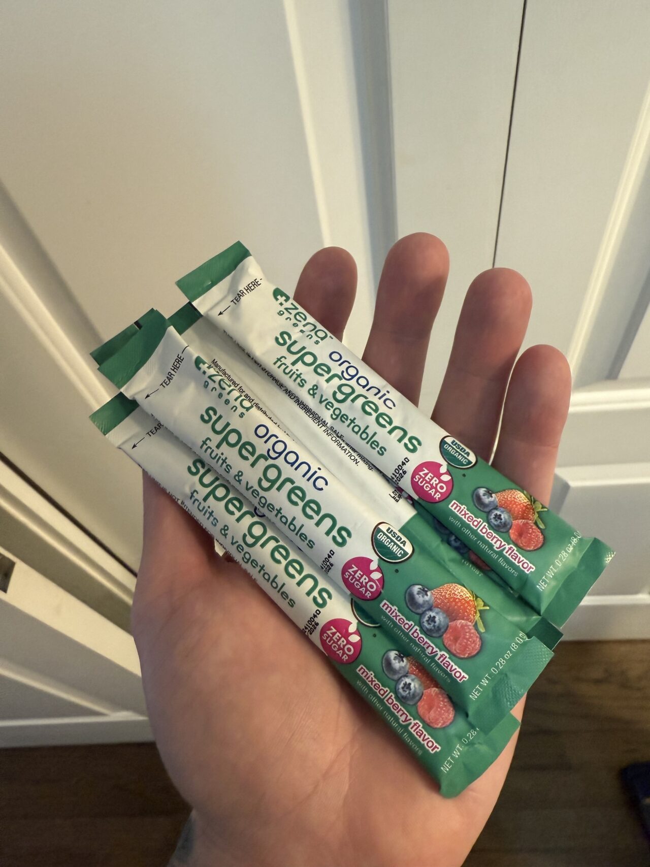Zena Organic Super Greens Review: Tested By A Nutrition Coach (2025 ...